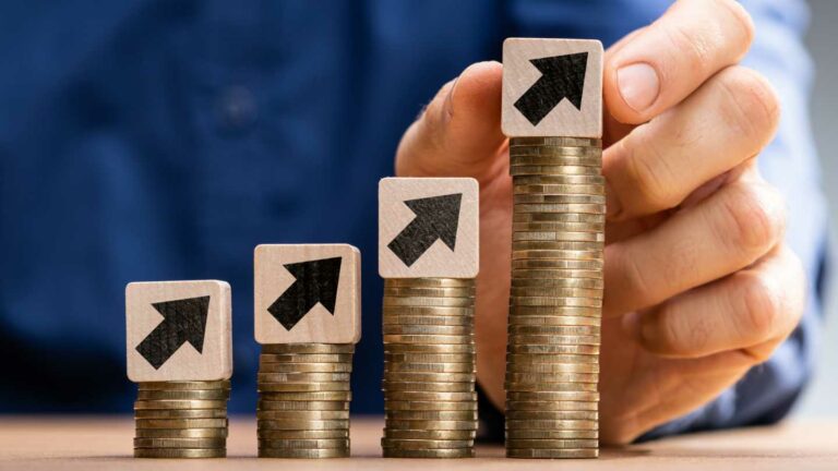 Human Interest - PHAKISA